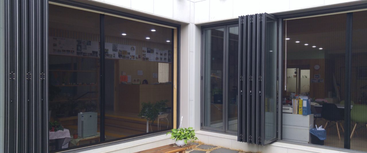 Robust Extrusion Components For Pleated Systems | Tech-Roll